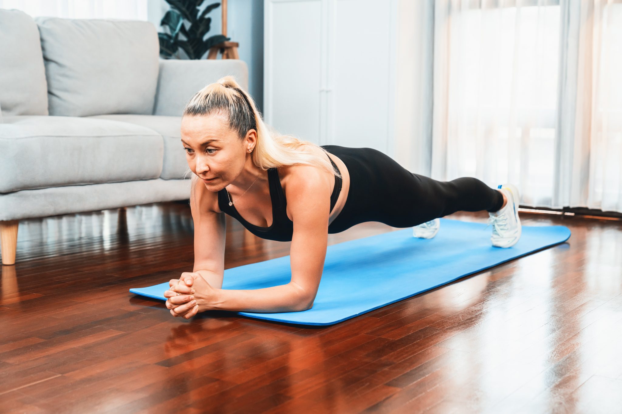 What is a Plank Exercise? Benefits and Variations